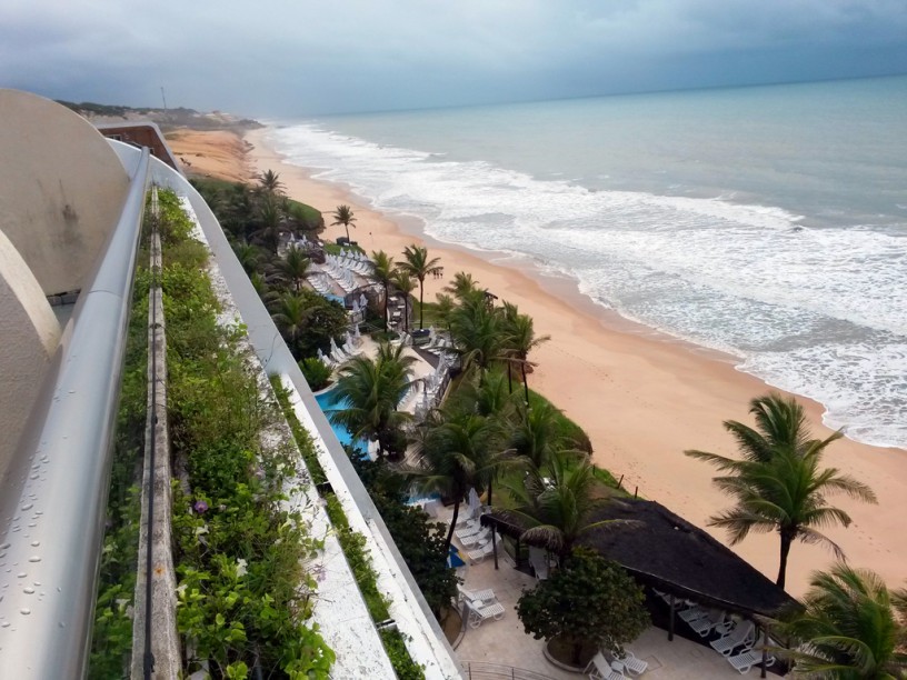 Praia e Piscinas do Serhs Natal Vistos da Suite - Para Viagem