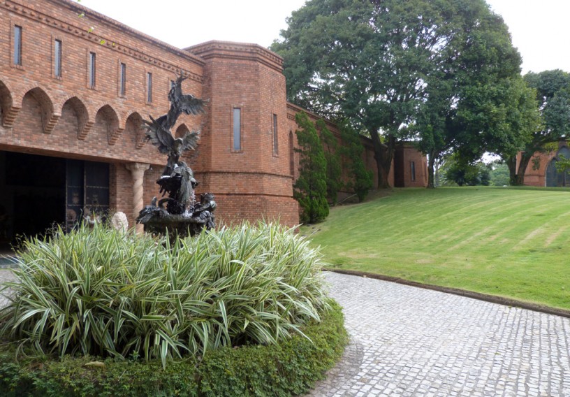 Área Externa do Instituto Ricardo Brennand - Para Viagem