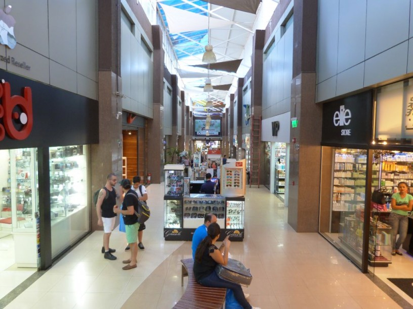 Interior do Shopping del Este - Para Viagem